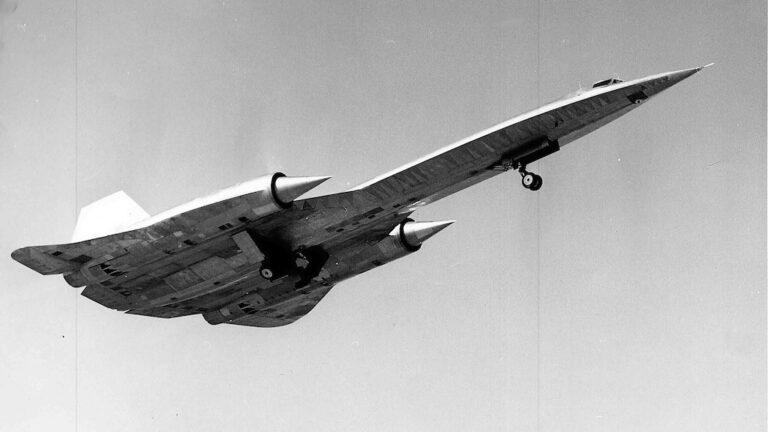 The CIA’s Blackbird: The Lockheed A-12 - Jets ’n’ Props