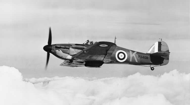 An Overlooked Hero: The Hawker Hurricane - Jets ’n’ Props