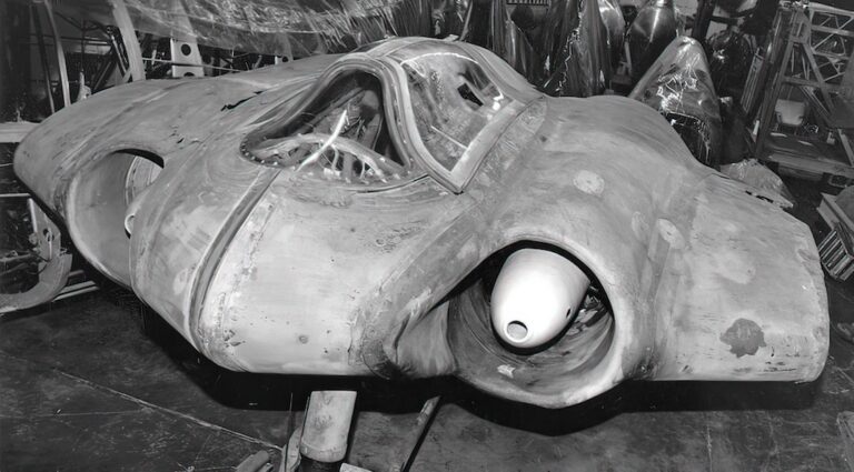 First Ever Flying Wing Jet Was Made During WWII - Jets ’n’ Props