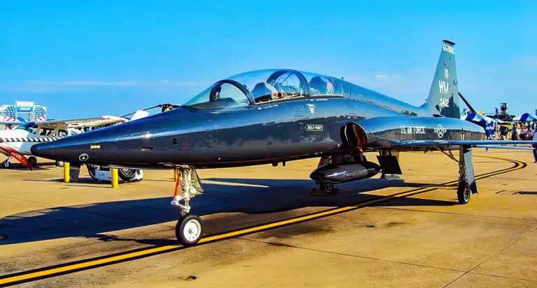 The Northrop F-5 Supersonic Fighter: Everything you need to know - Jets ...