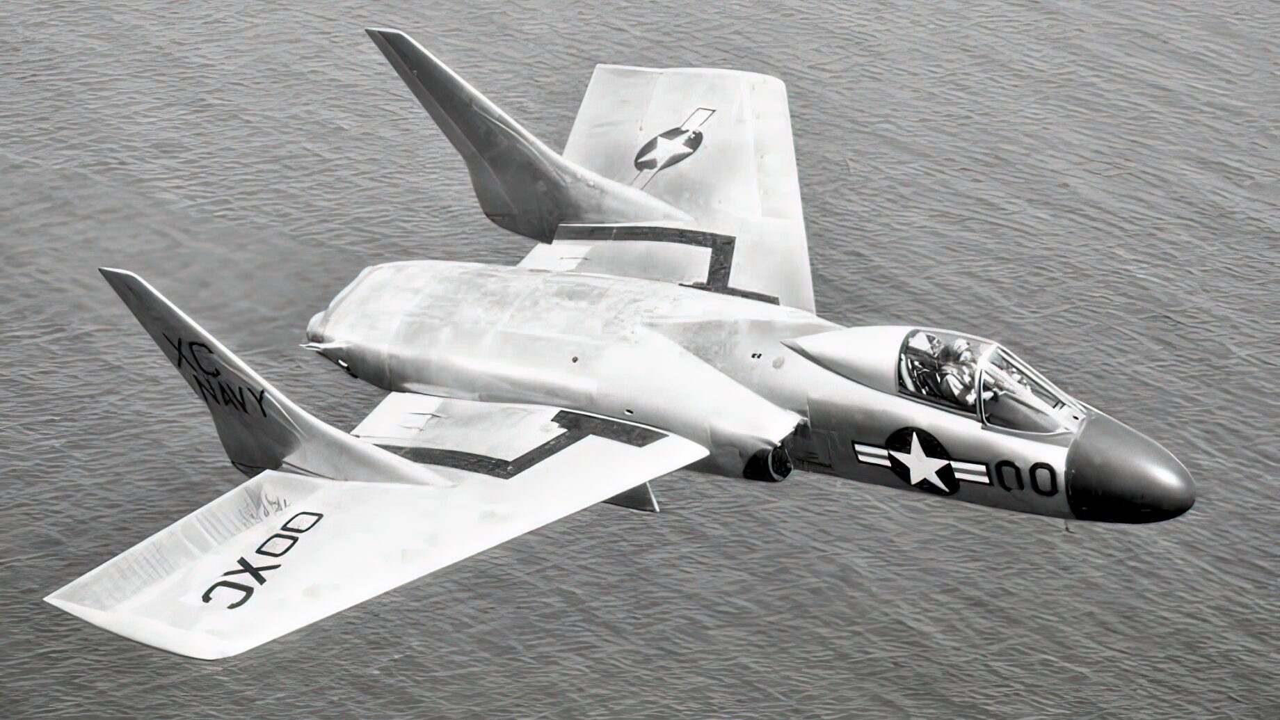 Vought F7U Cutlass Was US Navy’s Big Flying Problem - Jets ’n’ Props