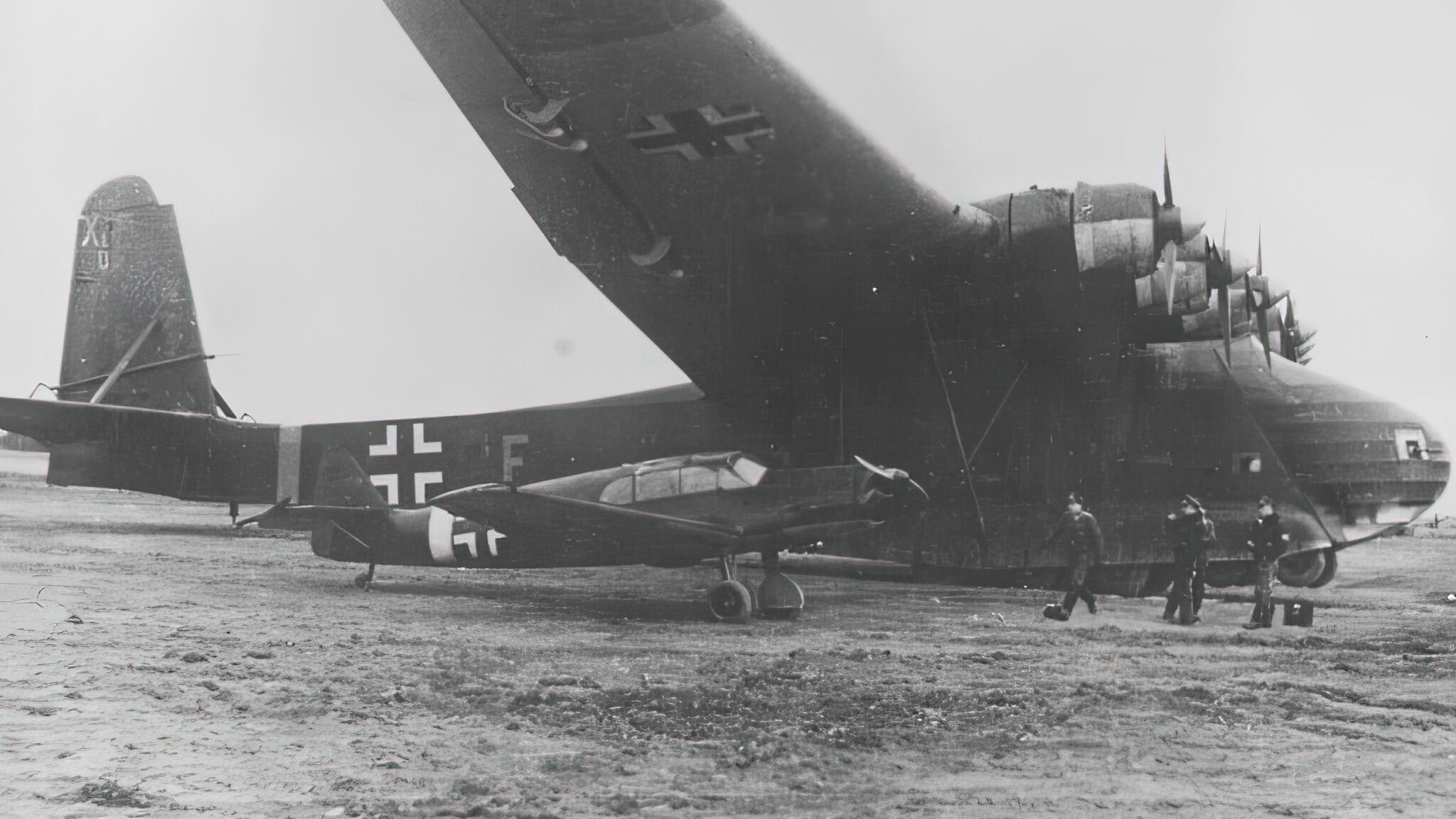 Messerschmitt Me 323 Gigant - Gargantuan WWII Heavy-Lifter - Jets ’n’ Props