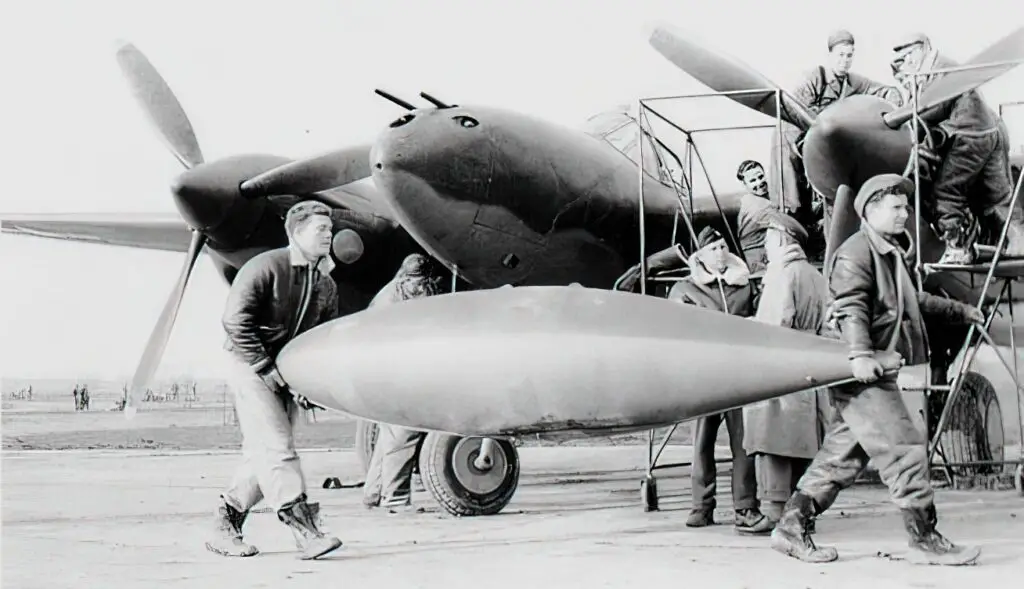 Weaponizing Drop Tanks - Jets ’n’ Props