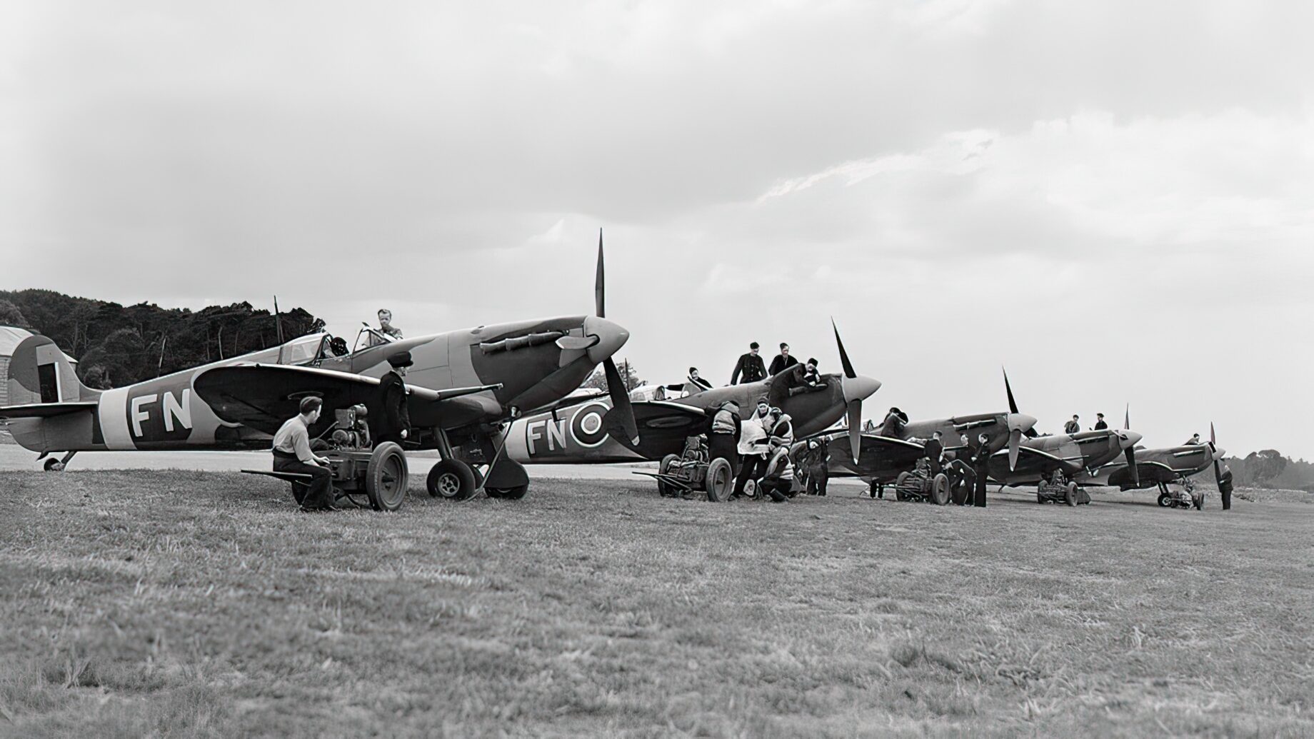 Story of time-travel: Pilot's eerie encounter on airfield - Jets ’n’ Props