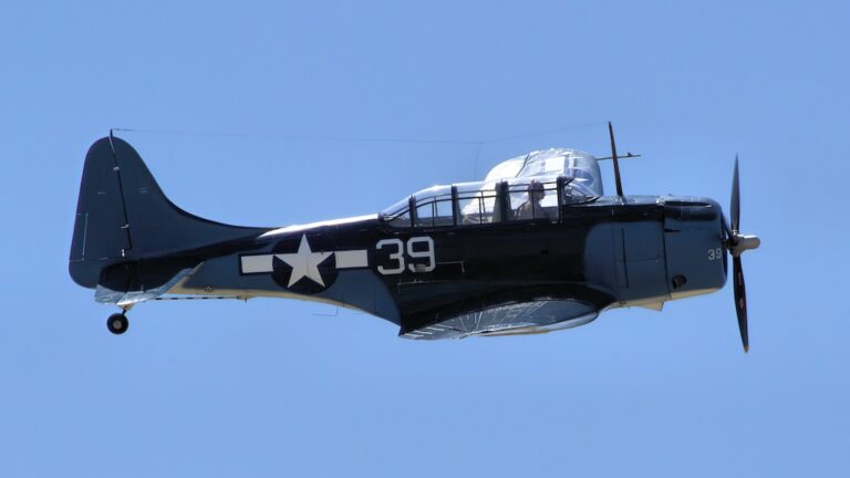 The Aircraft that won Midway: The Douglas Dauntless SBD - Jets ’n’ Props