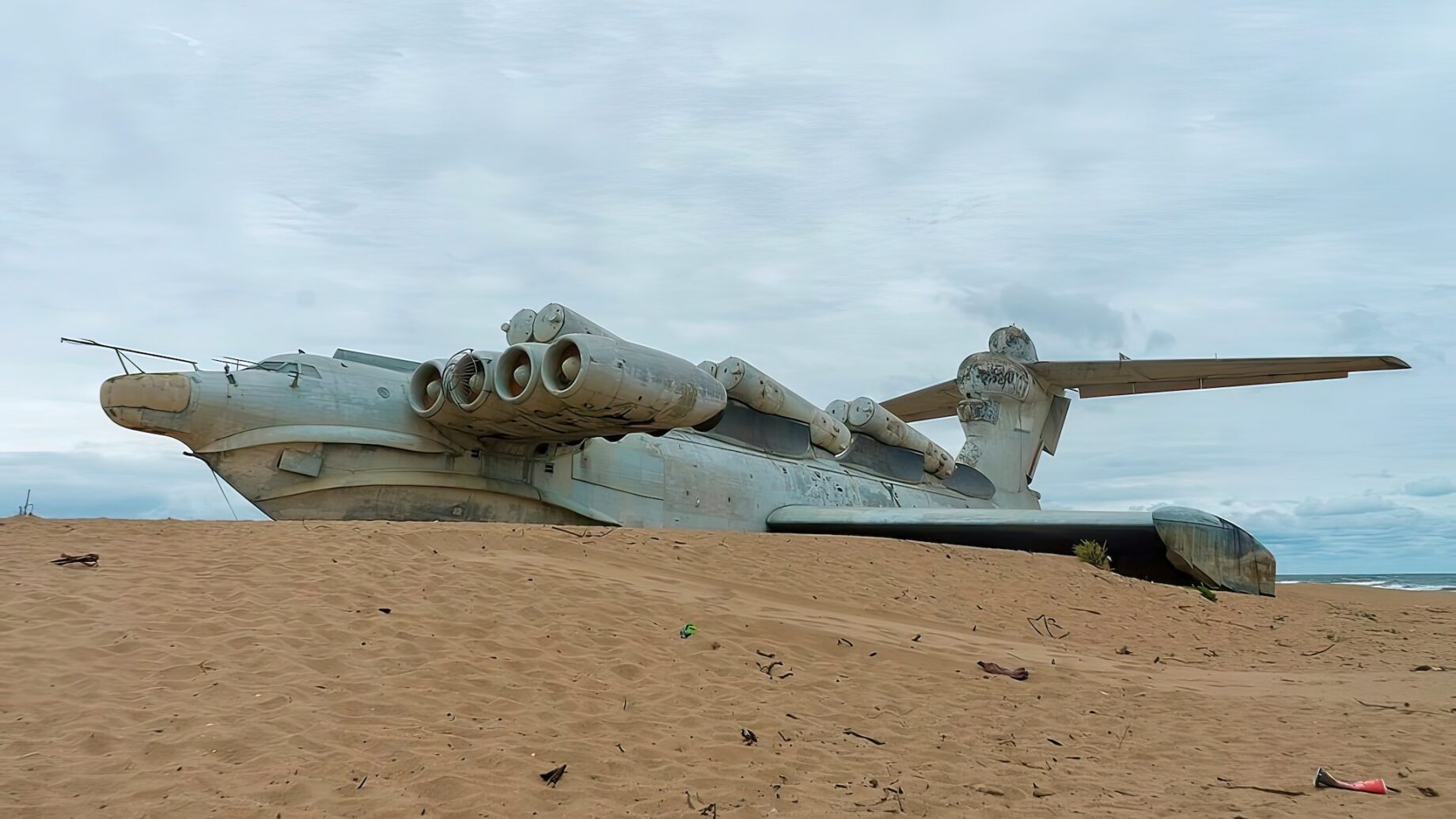 The Caspian Sea Monster Lun-Class MD-160 - Jets ’n’ Props