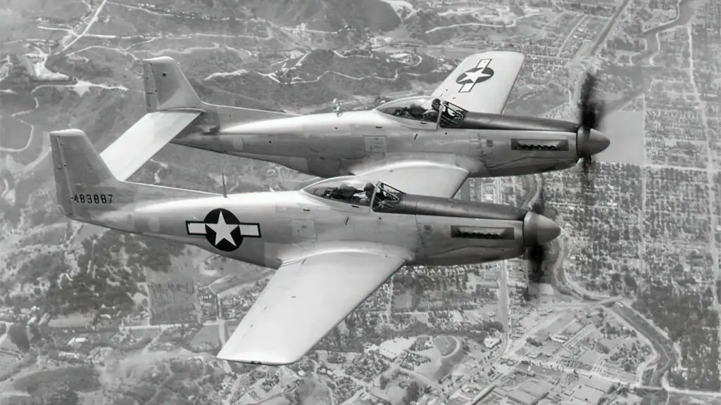 The Ingenious P-82 Twin Mustang: USAF's Long Range Aircraft - Jets ’n ...