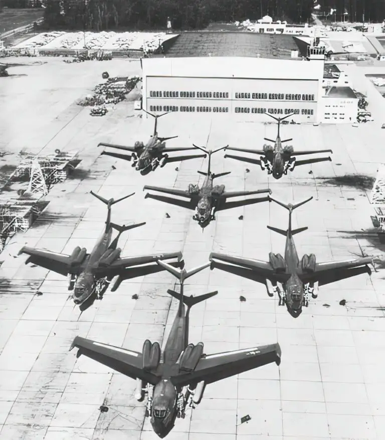 P6M SeaMaster: Flying Boat Intended for Nukes - Jets ’n’ Props