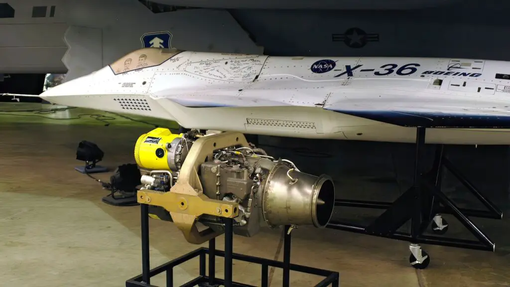 When NASA Created a Tailless Fighter: X-36 - Jets ’n’ Props