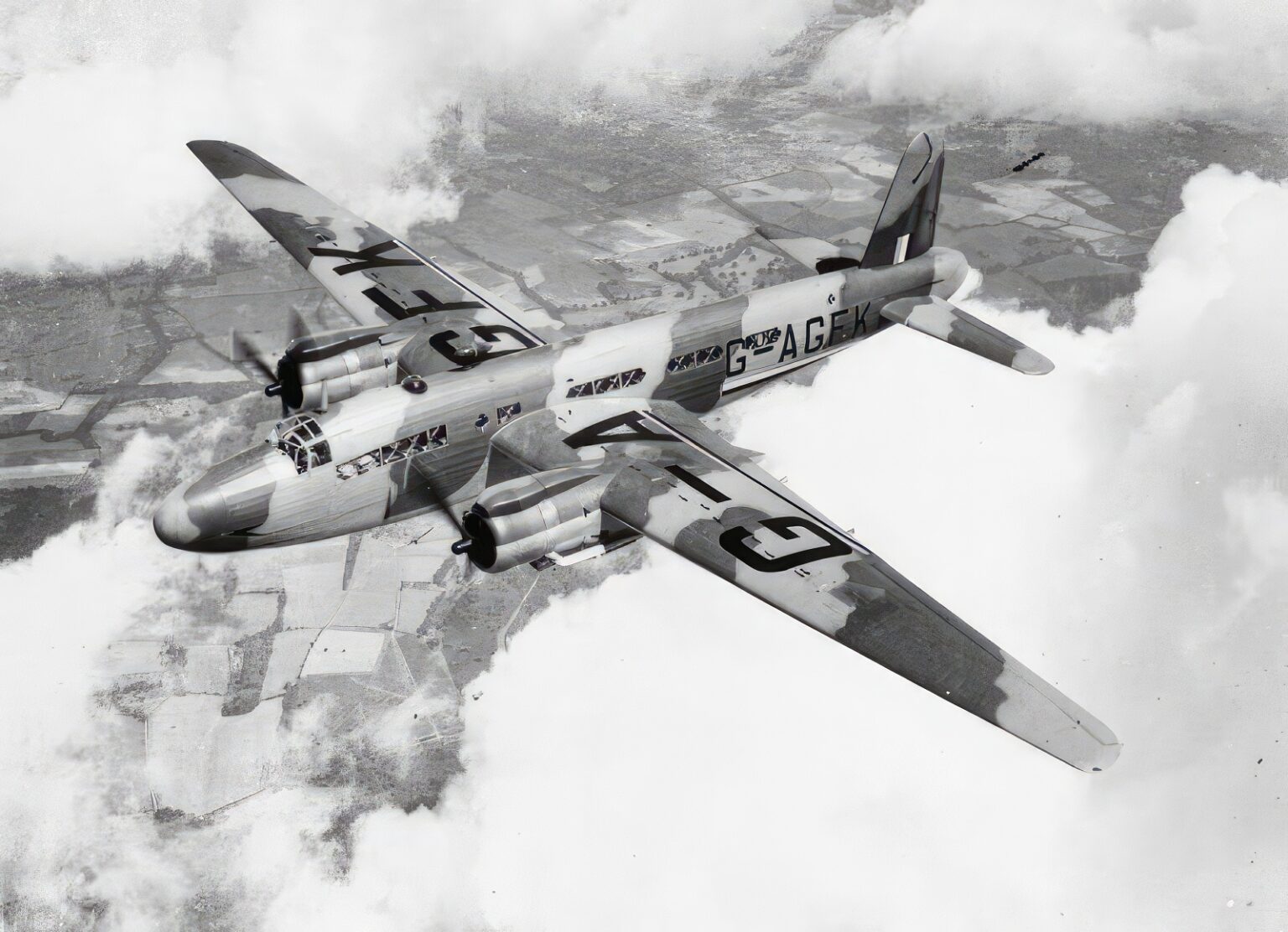 Unsung Hero: The Legacy of the Vickers Warwick Bomber - Jets ’n’ Props