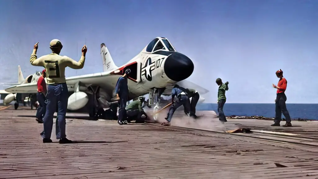 Douglas F4D Skyray: The 10 Minute Killer - Jets ’n’ Props