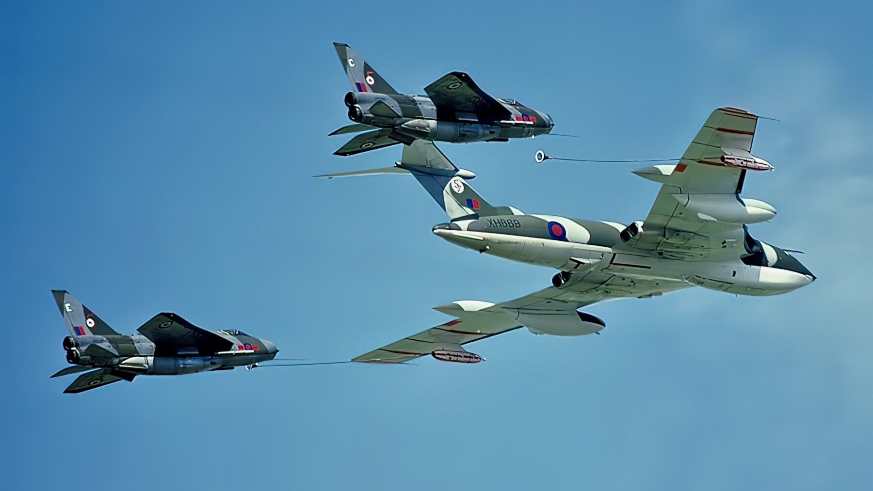 The Handley Page Victor: A Cold War Legacy - Jets ’n’ Props