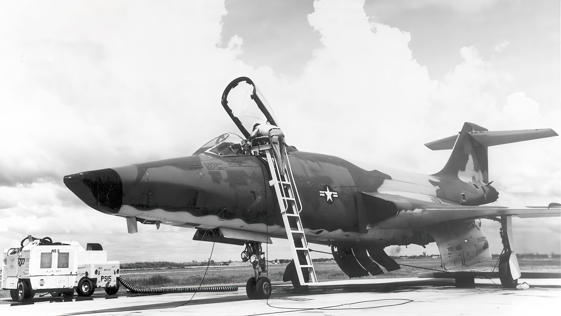 The F-101 Voodoo: A Story of Power, Speed, and Precision - Jets ’n’ Props