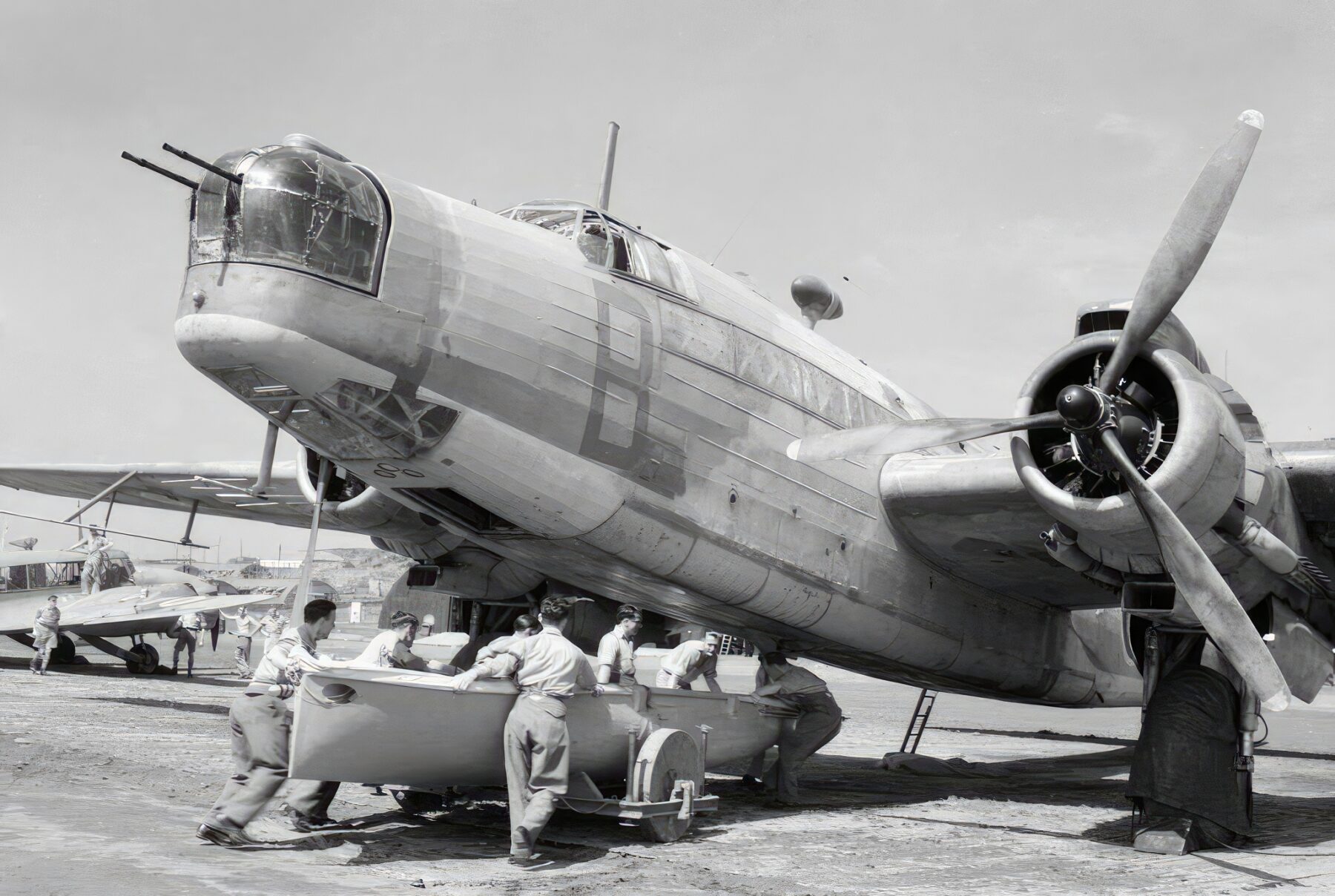 Unsung Hero: The Legacy of the Vickers Warwick Bomber - Jets ’n’ Props
