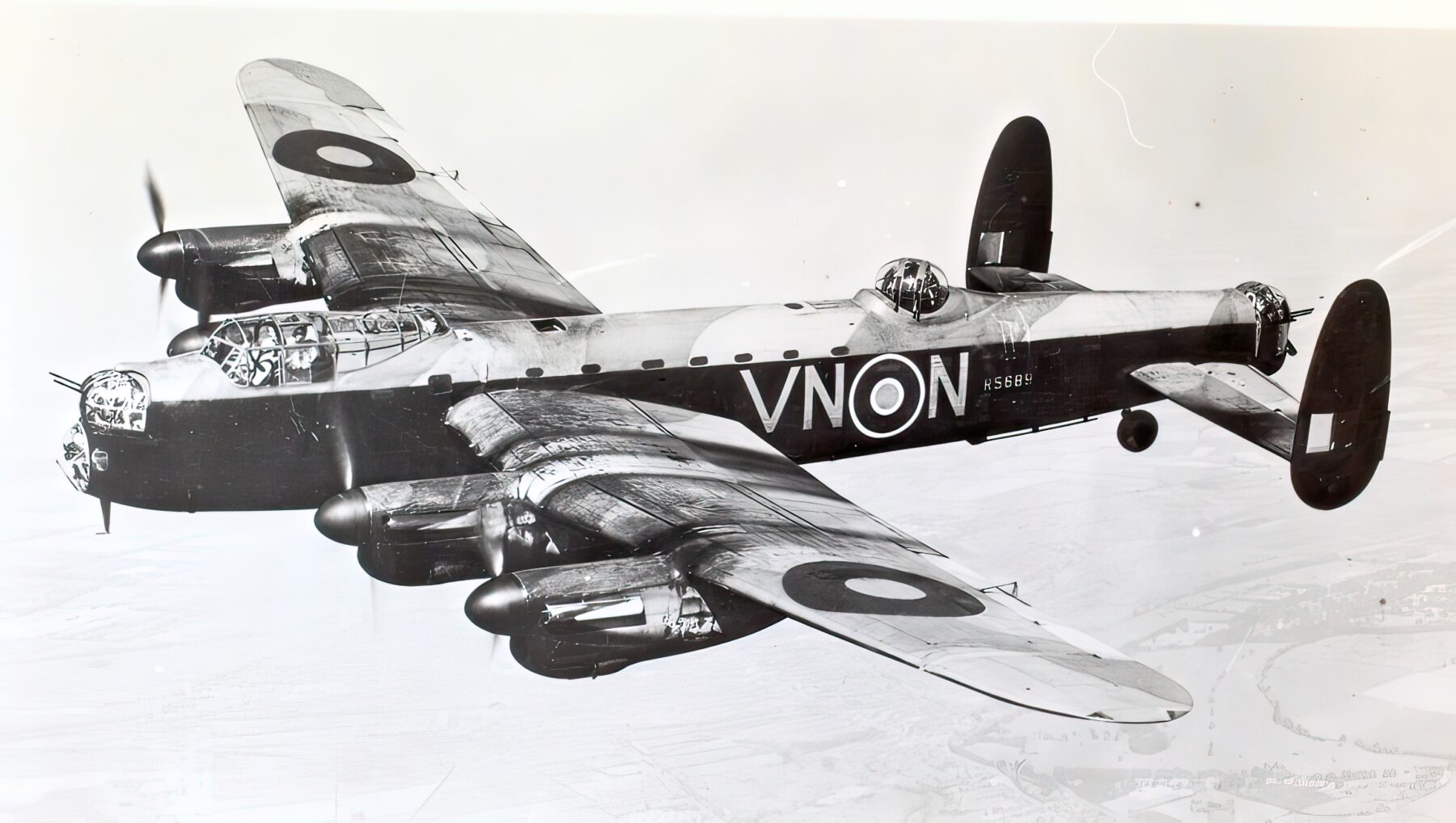 The Mighty Lanc: The Avro Lancaster - Jets ’n’ Props