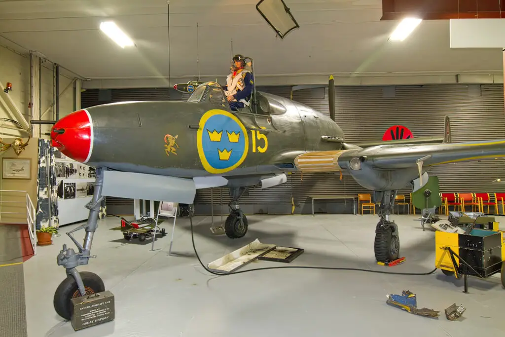 The Saab J 21: A Pioneer of Aviation Engineering and Versatility - Jets ...