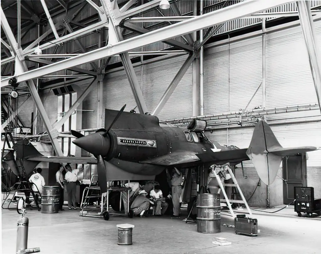 The Curtiss-Wright XP-55 Ascender: Pursuit Fighter Prototype - Jets ’n ...