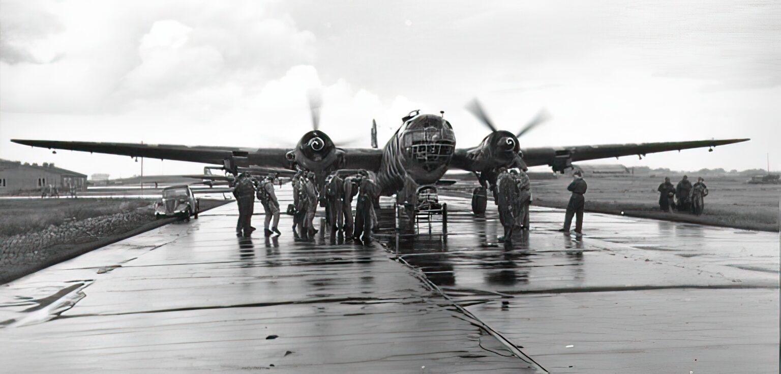 Heinkel He 177 Greif: Luftwaffe’s Troubled Superfortress - Jets ’n’ Props