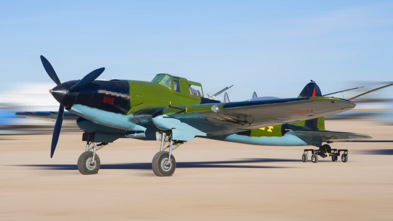 Ilyushin Il-2 'Flying Tank': Gone As Fast As They Were Made - Jets ’n ...