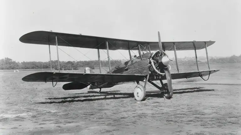 Airco DH4 Biplane: A Light Day Bomber Aircraft - Jets ’n’ Props
