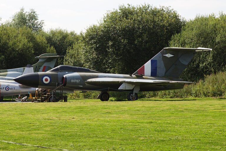 The Gloster Javelin: A Delta-Winged Interceptor of the Cold War Era ...