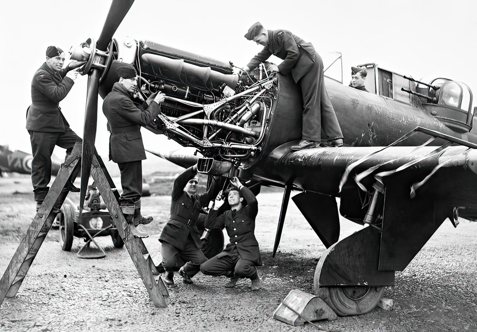 British Turret Fighters: Boulton Paul Defiant and Blackburn Roc - Jets ...