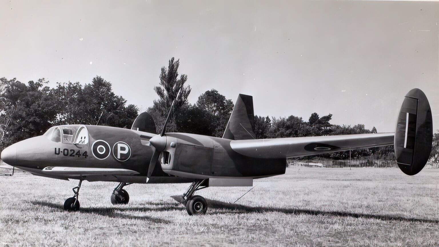 Dragonfly of the Skies: A Daring Vision of the Miles M.39B Libellula ...