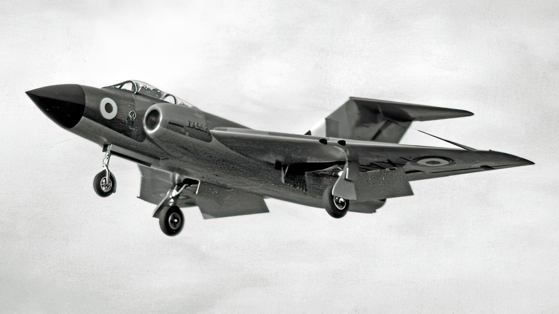 The Gloster Javelin: A Delta-Winged Interceptor of the Cold War Era ...