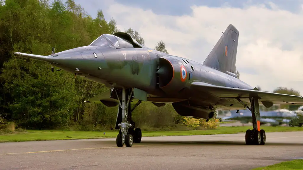 Operational Excellence: The Dassault Mirage IV's Proven Capabilities in ...