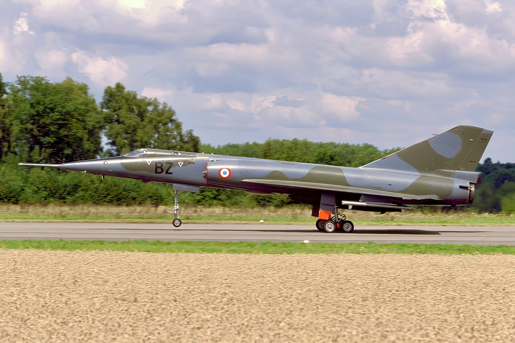 Operational Excellence: The Dassault Mirage IV's Proven Capabilities in ...
