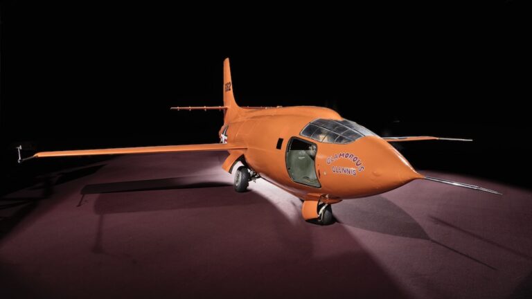 Breaking the Sound Barrier: The Revolutionary Bell X-1 - Jets ’n’ Props