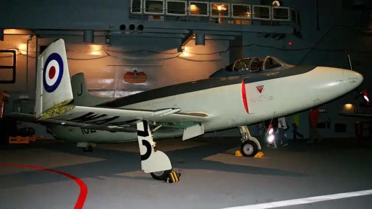 Supermarine Attacker: From Props to Jets - Jets ’n’ Props