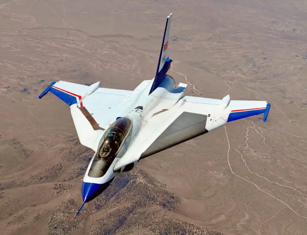 Beyond Conventional: The F-16XL's Delta Wing - Jets ’n’ Props
