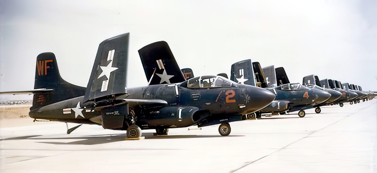 Douglas F3D-2T2 Skyknight: Korean War Night Fighter - Jets ’n’ Props