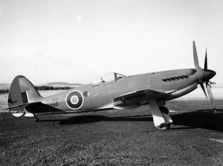 Supermarine Seafang: The Spitfire's Unseen Successor - Jets ’n’ Props