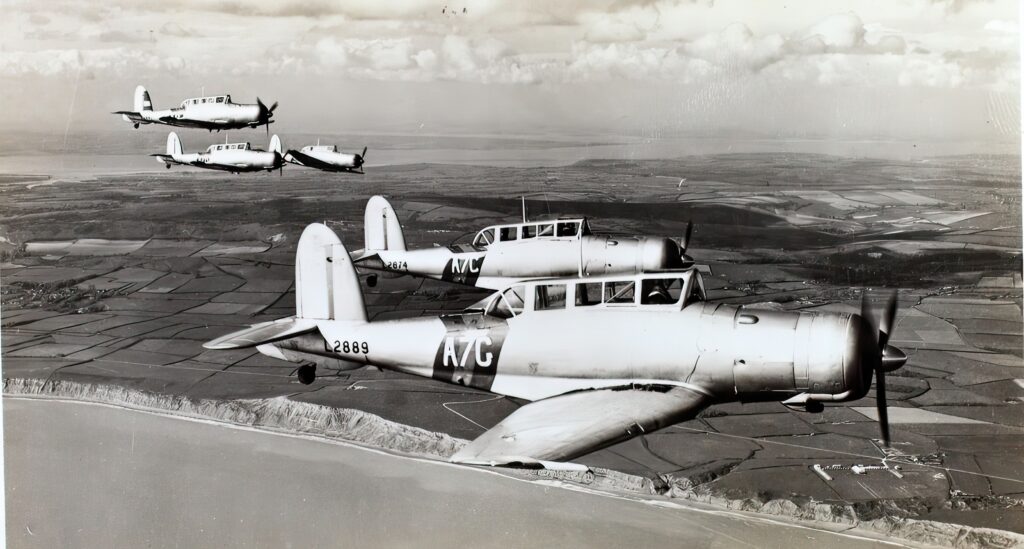 The Blackburn Skua: Dive-Bombing into a New Era - Jets ’n’ Props