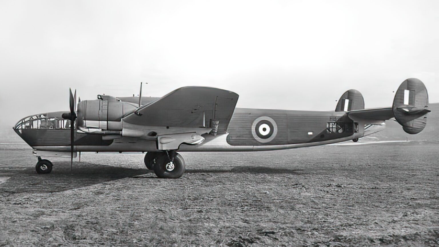 Armstrong Whitworth Albemarle: Wings of Steel and Wood - Jets ’n’ Props