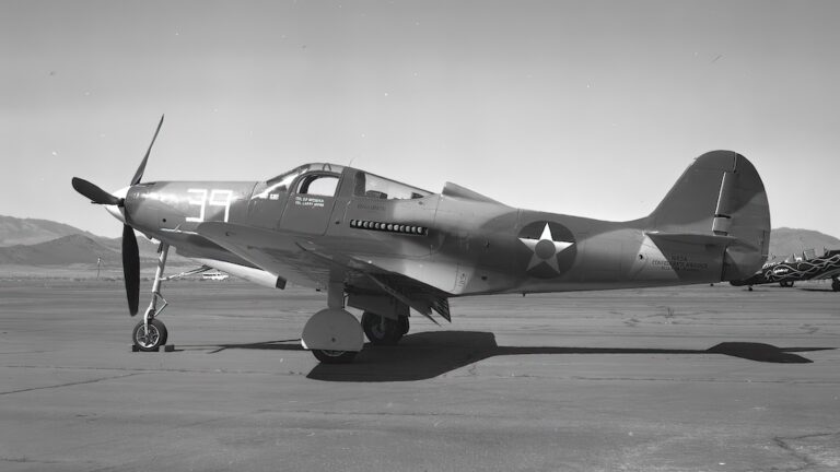 WW2's Most Controversial Fighter? The P-39 Aircobra - Jets ’n’ Props
