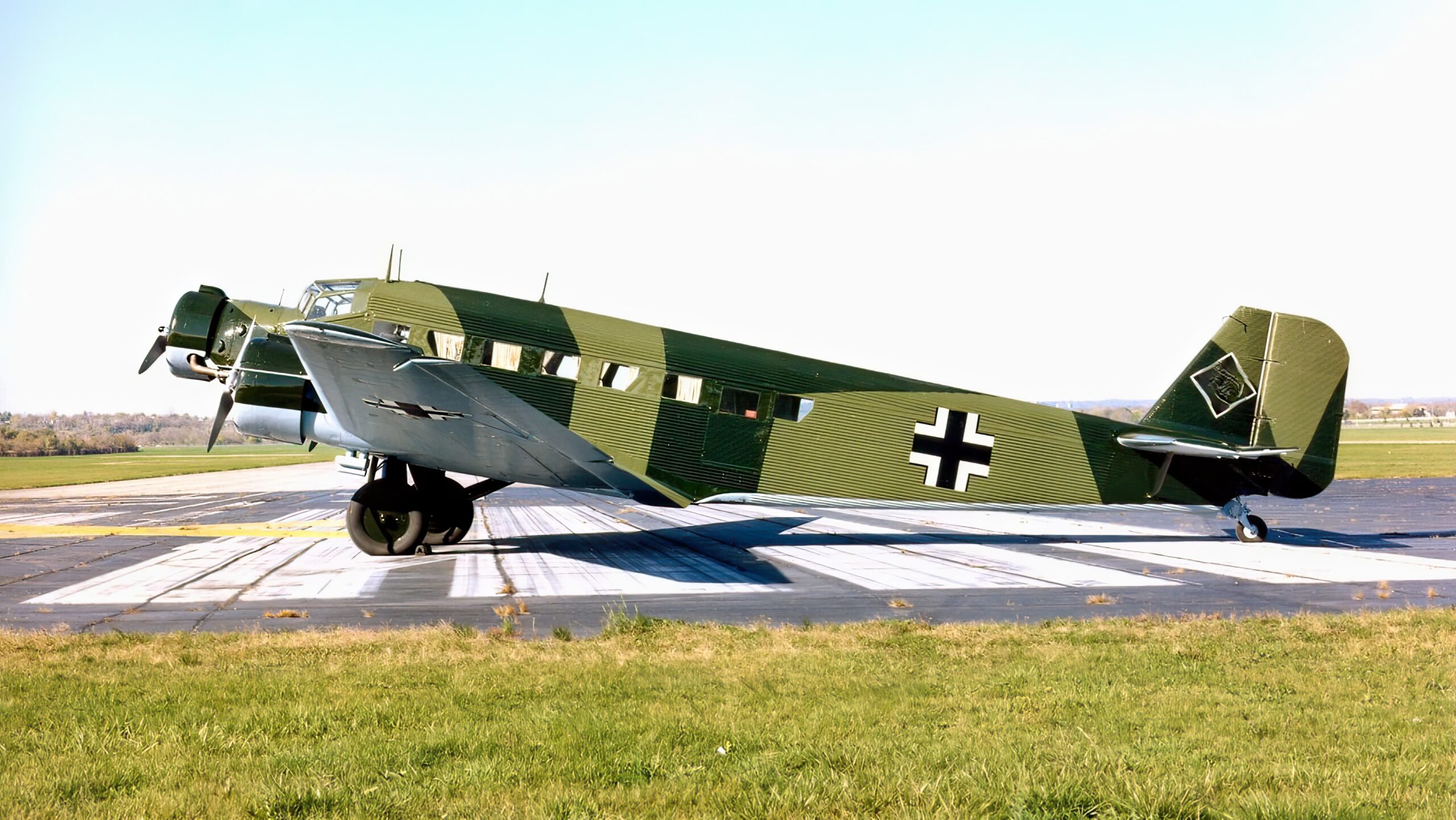 Hidden German WW2 Aircraft Found in Lake Depths | Vidan.org