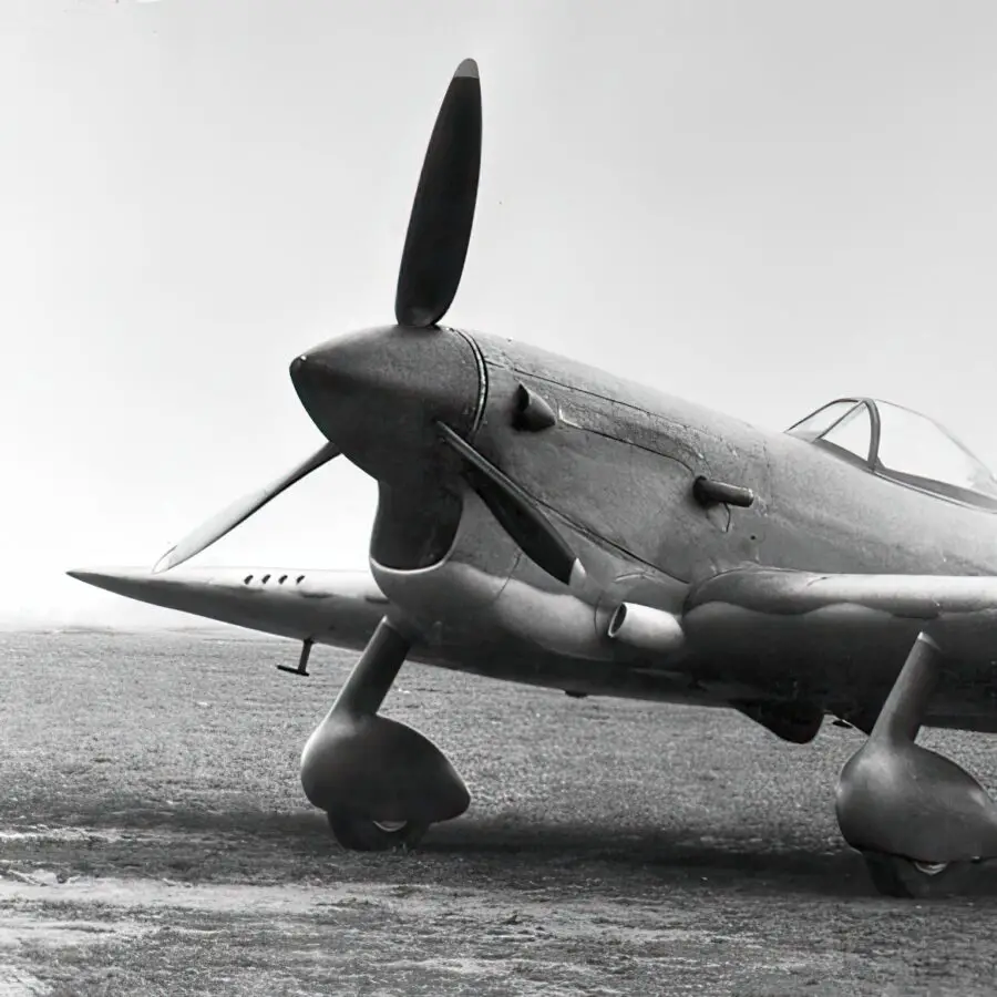 The Miles M.20: A Quick Response to Anticipated Crisis - Jets ’n’ Props