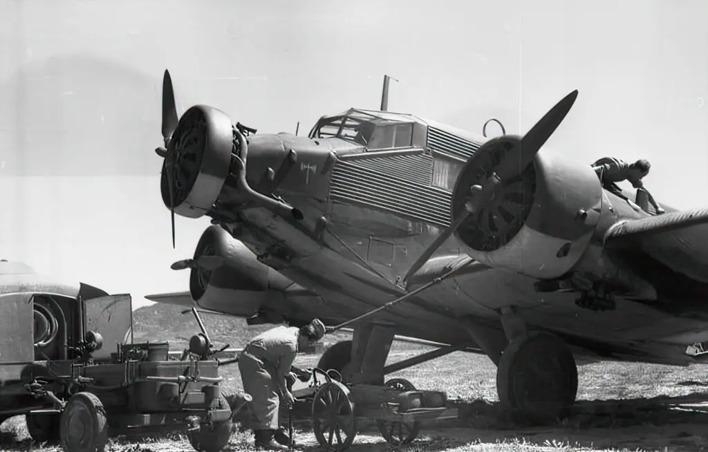 The Junkers Ju 52: Tri-Motor Symbol of Reliability and Versatility ...