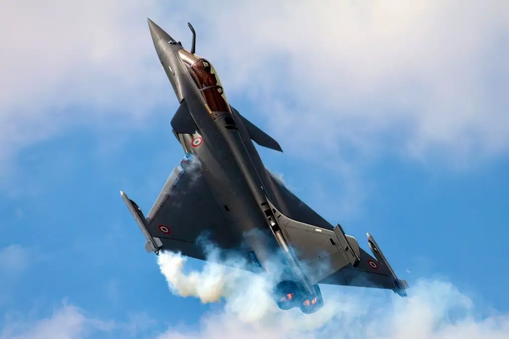 Dance of the Delta Wings: Rafale, Gripen, and Typhoon - Jets ’n’ Props