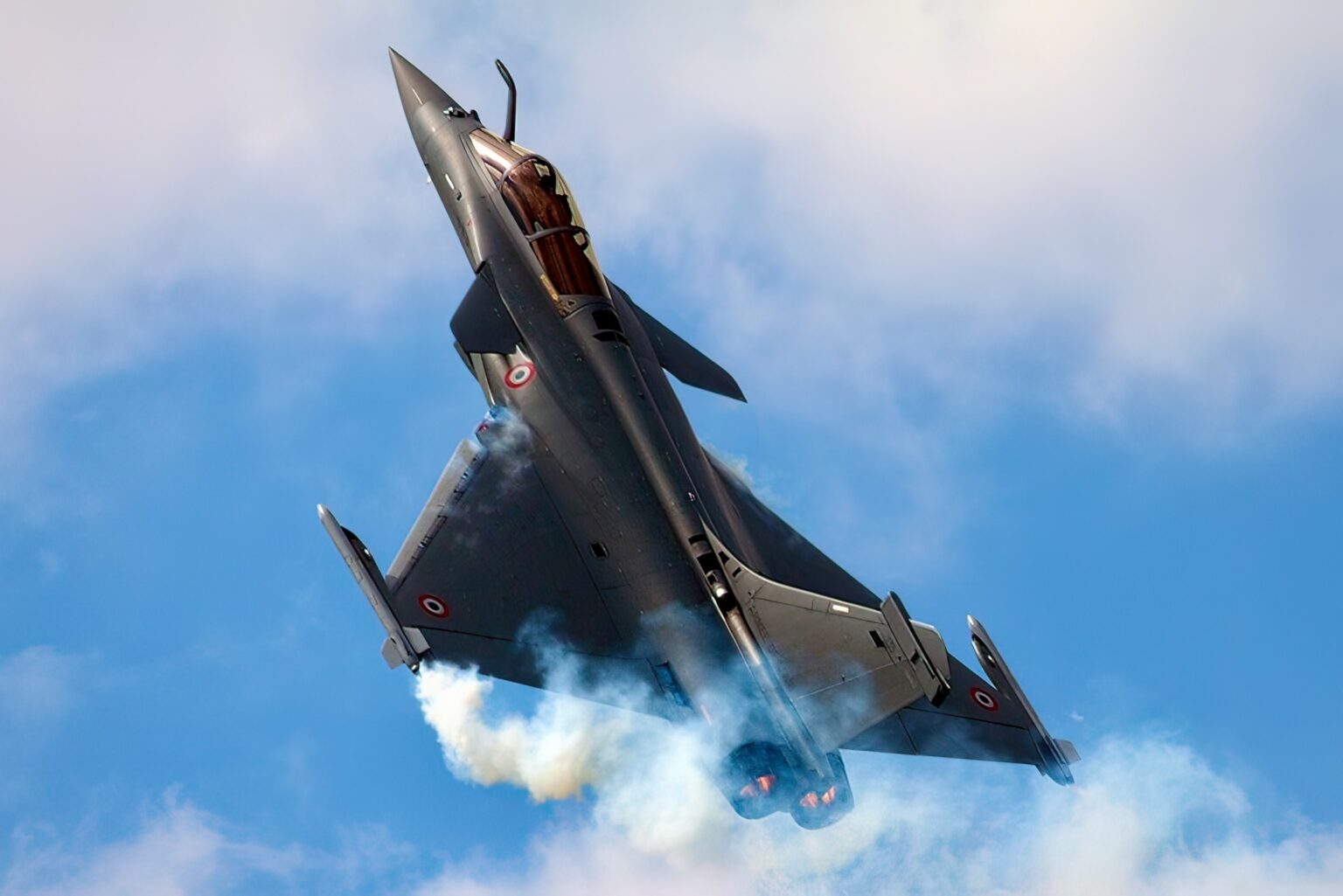 Dance of the Delta Wings: Rafale, Gripen, and Typhoon - Jets ’n’ Props