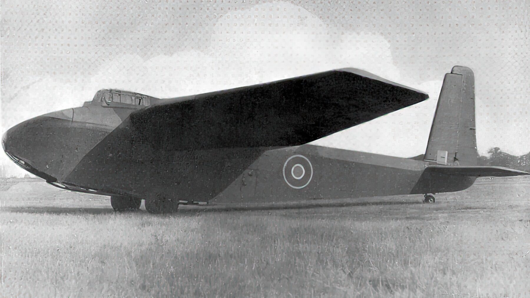 The Mighty Hamilcar: The WWII Glider That Could Carry a Tank - Jets ’n ...