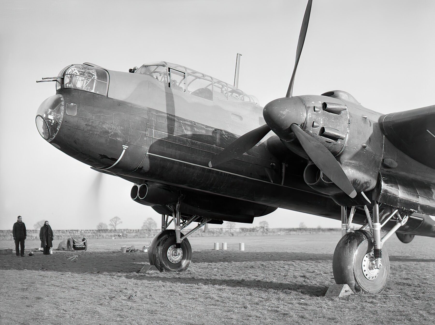 The Avro Manchester: The Unsung Progenitor of the Lancaster - Jets ’n ...