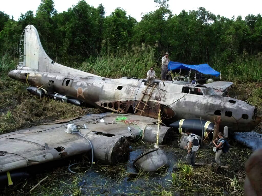 B-17 Swamp Ghost: Resurrecting the Forgotten Echoes of War - Jets ’n’ Props