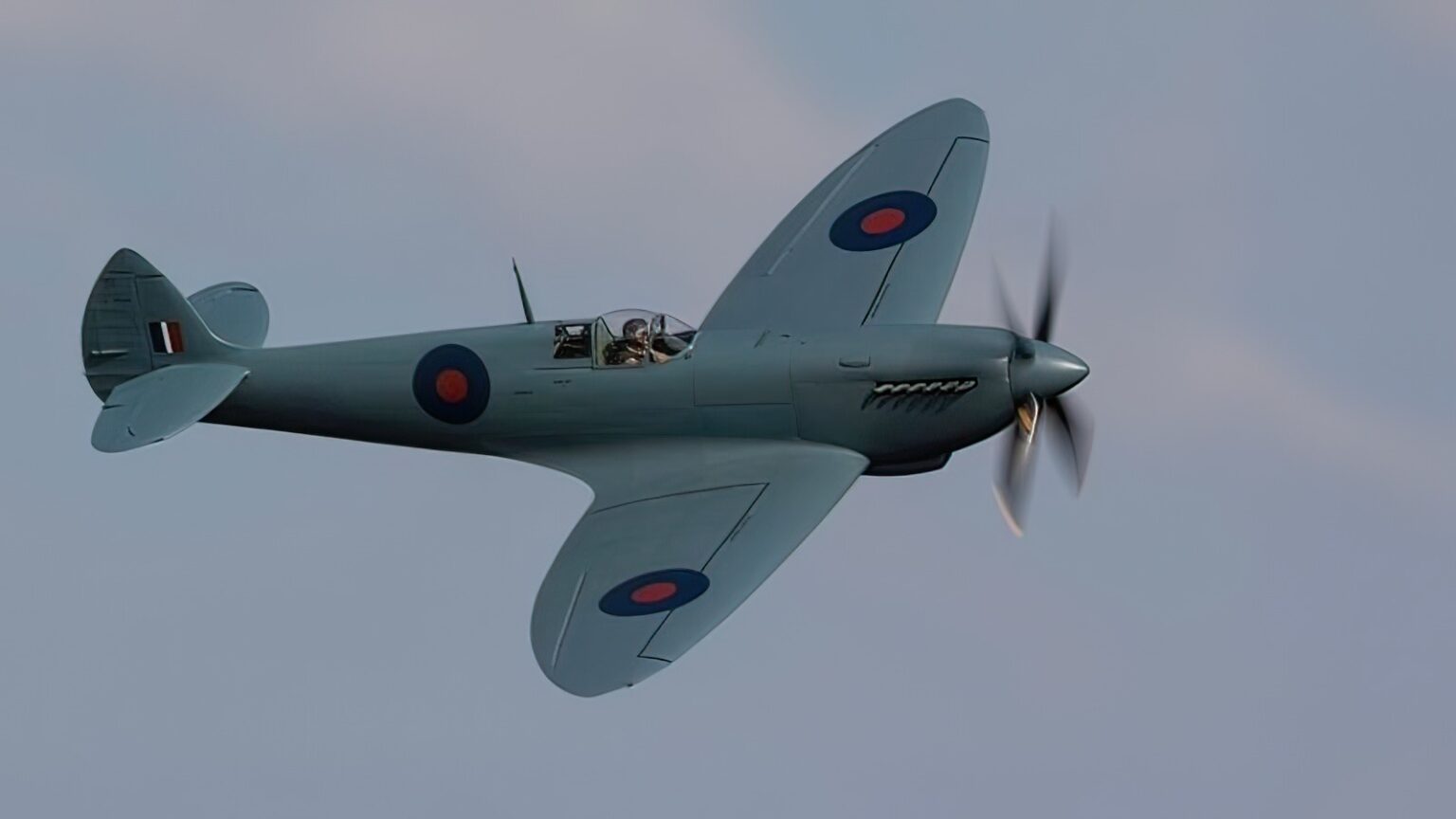 Rediscovering History: The Spitfire AA810's Remarkable Tale - Jets ’n ...